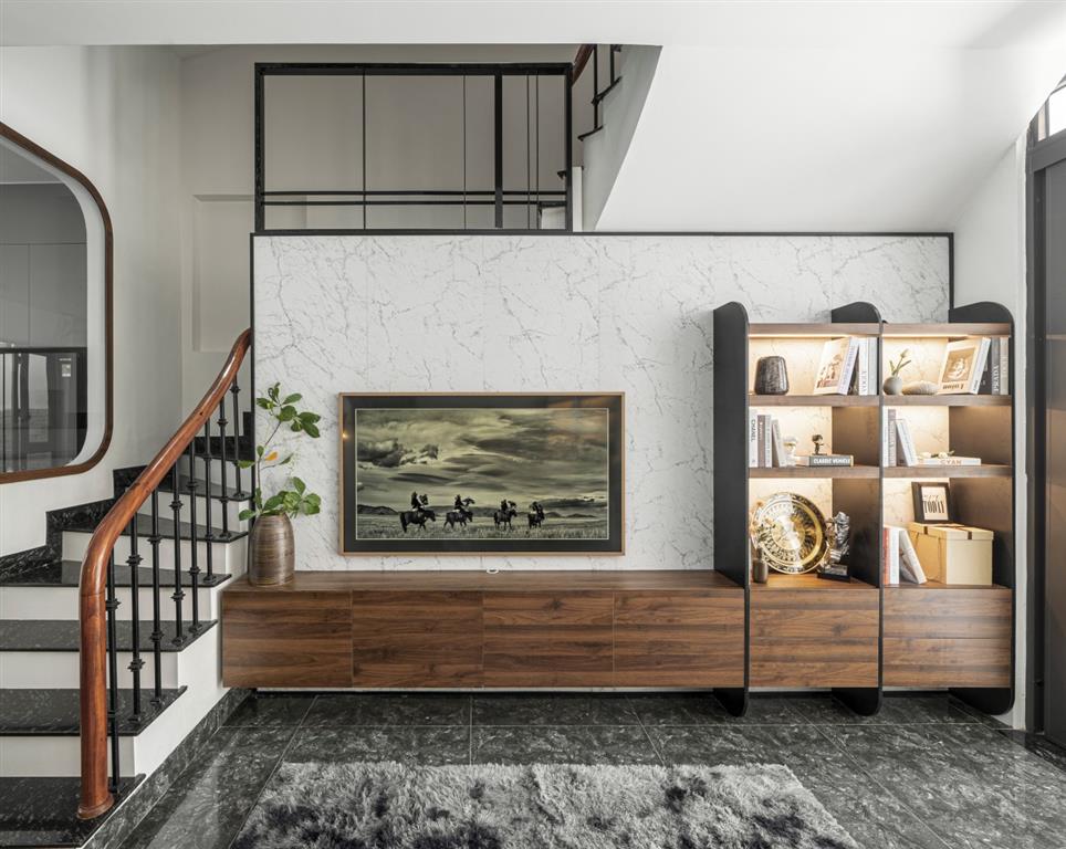 COLUMBIA WALNUT